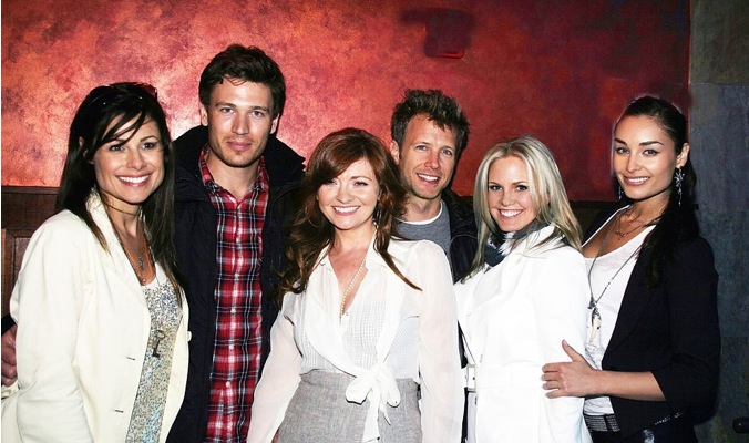 Terri Conn Fansite/TCF Pictures/Candid pictures with castmates and ...